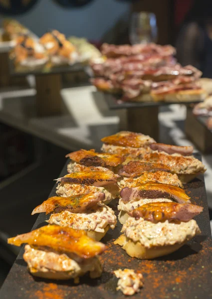 Cuisine basque images libres de droit, photos de Cuisine basque ...