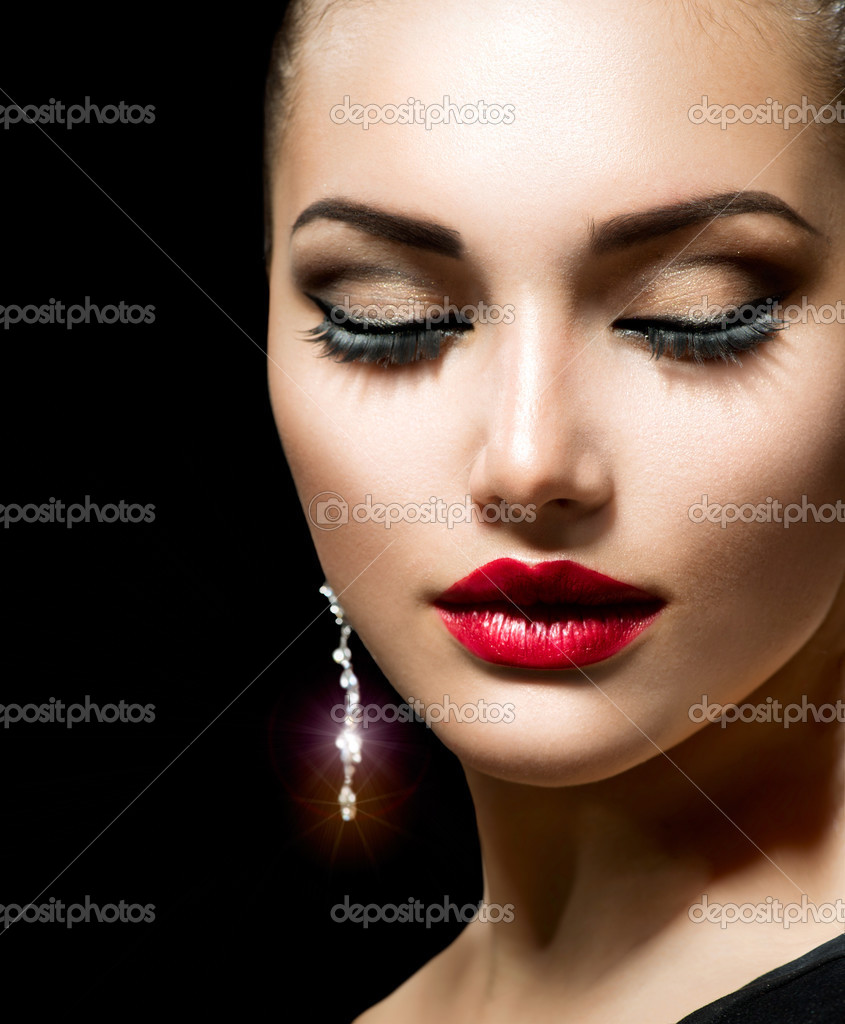 Beauty Woman with Perfect Make up Stock Photo by ©Subbotina 29983929
