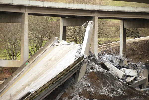 Bridge collapse Stock Photos, Royalty Free Bridge collapse Images ...