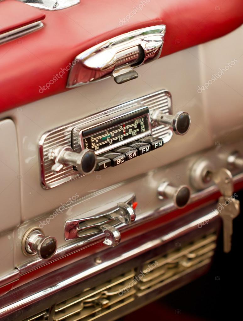 Old car radio in a classisc car. — Stock Photo © happymay #32622439