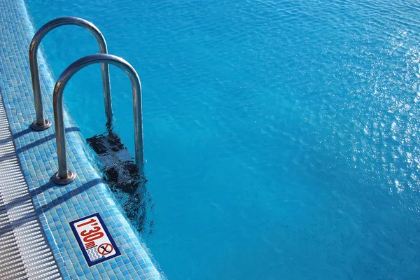 Kolam apung Stock Photos, Royalty Free Kolam apung Images | Depositphotos