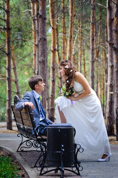 Prom kiss Stock Photos, Royalty Free Prom kiss Images | Depositphotos