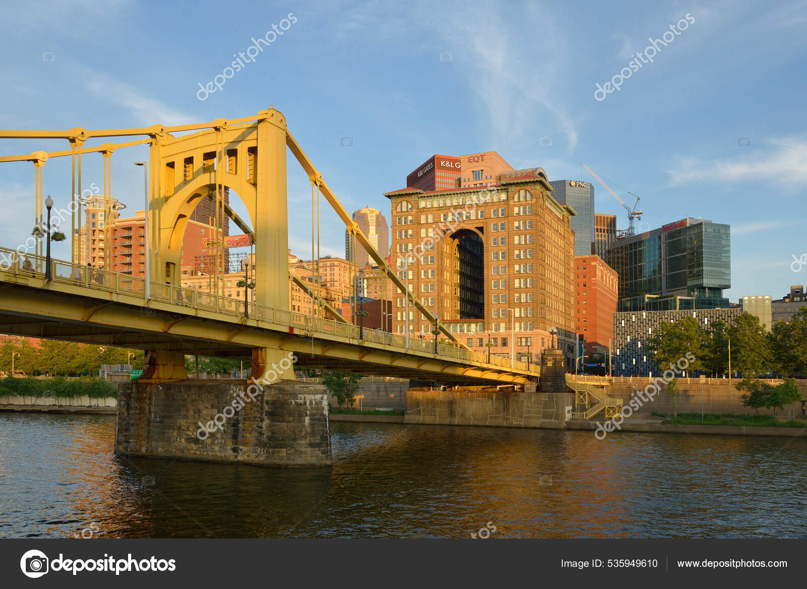 Renaissance Pittsburgh Hotel Roberto Clemente Bridge Pittsburgh ...