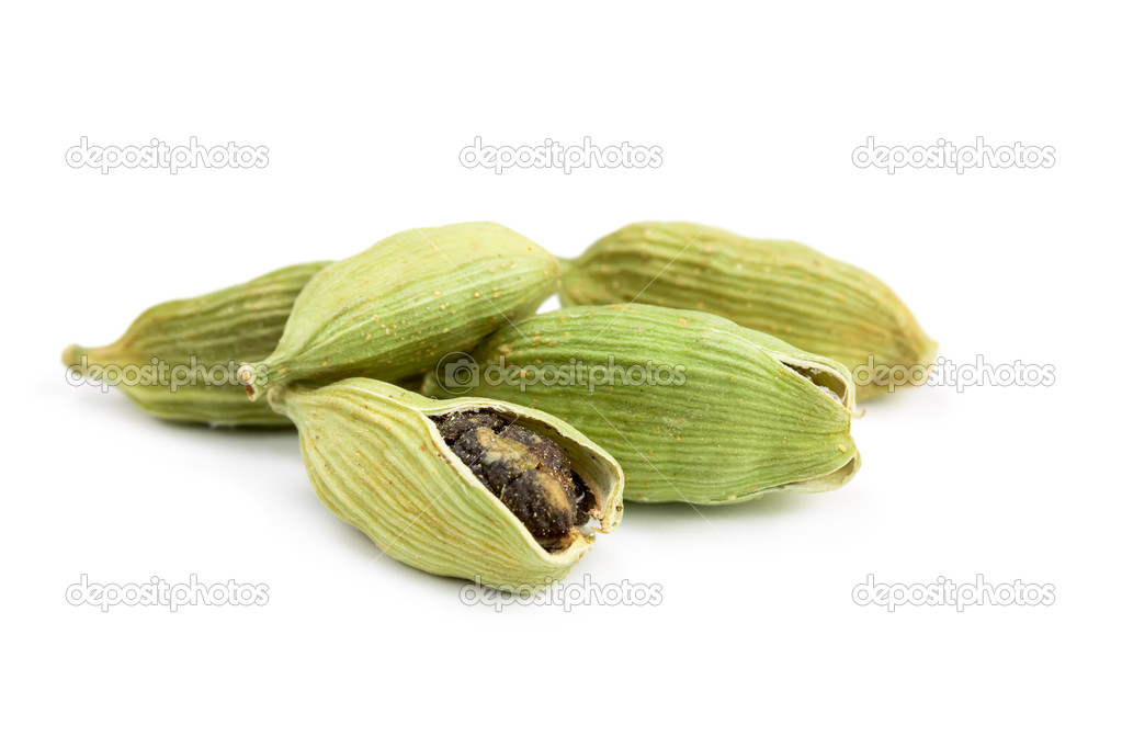 Pile of whole cardamom ⬇ Stock Photo, Image by © Natalyka #29892445