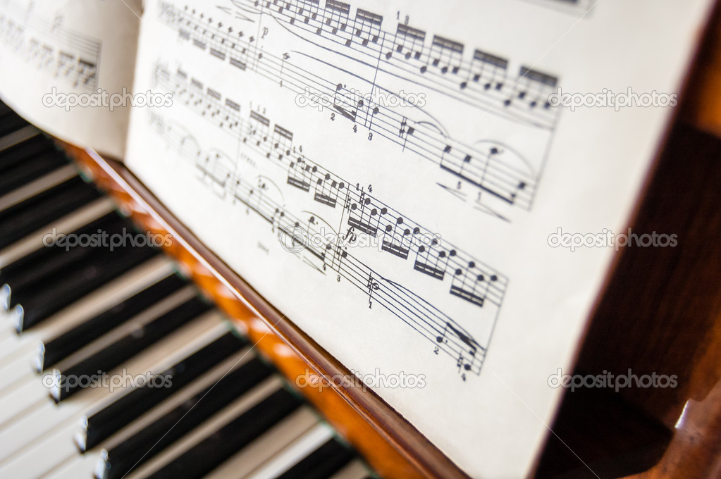 Piano keys Stock Photo by ©Kasparus2000 28148679