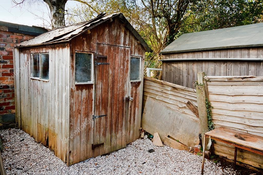Old run down worn out rotting garden shed — Stock Photo ...