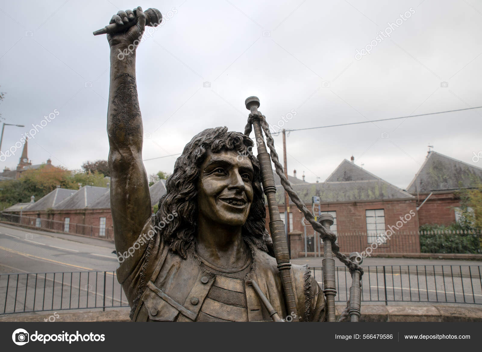 Bon Scott Statue Kirriemuir Scotland Ronald Belford Bon Scott Scottish ...
