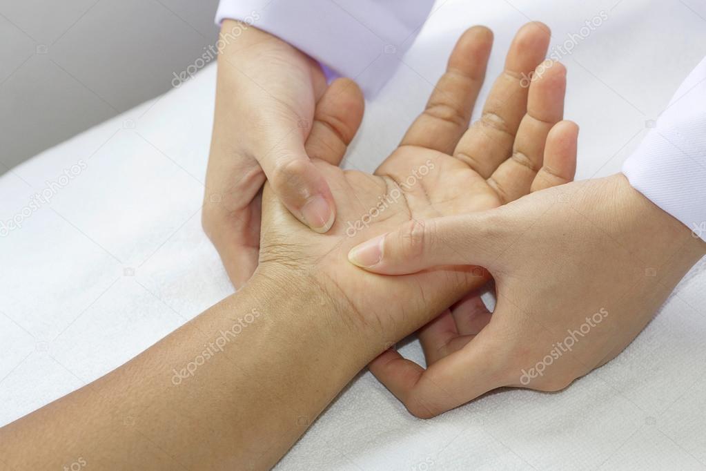Digital pressure hands ,deep fixtion massage — Stock Photo ...