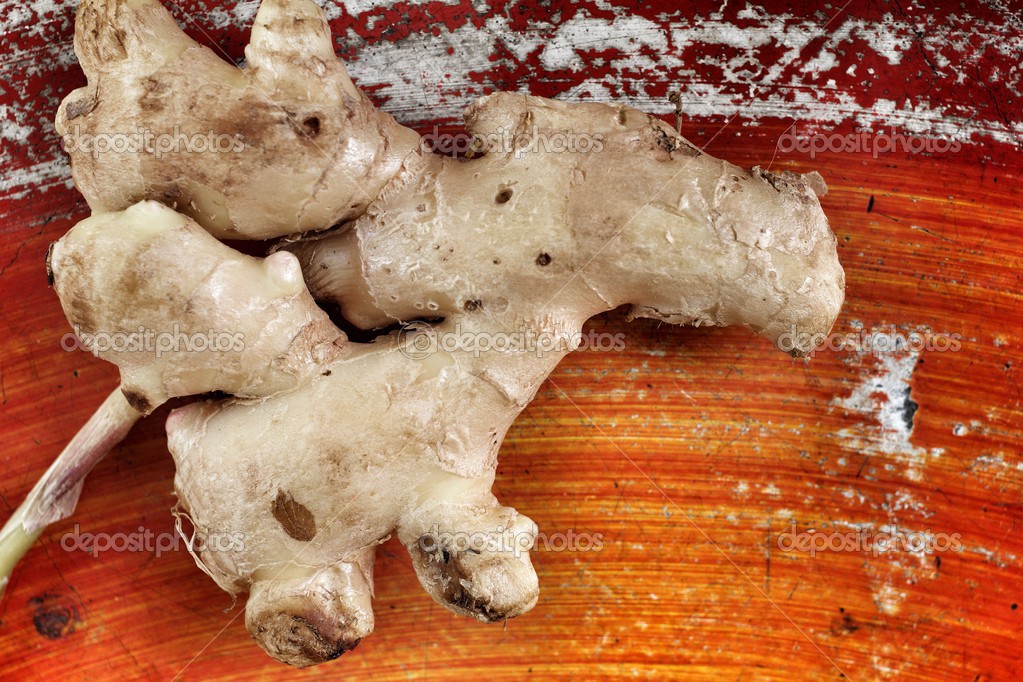 Ginger root — Stock Photo © luknaja #34385775