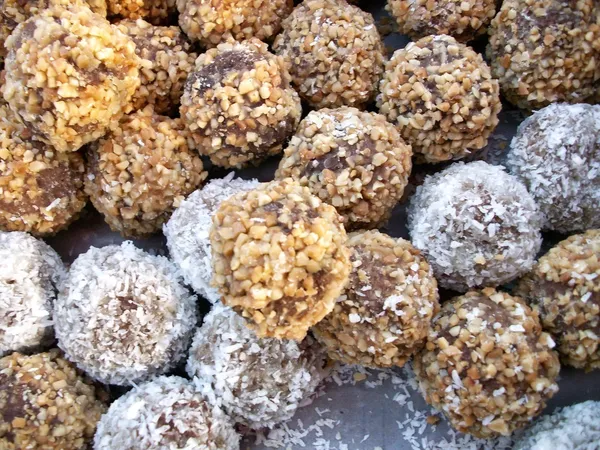 The lake balls fotos de stock, imágenes de The lake balls sin royalties ...