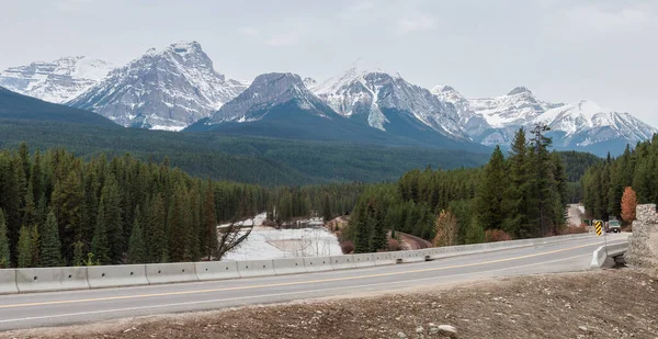 Scenery winter view of Nicholas Morant's Curve on Canadian Pacific ...