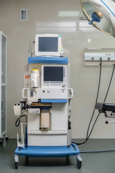 Anesthesia Station Lung Ventilation Stock Photo by ©fly_wish 550687496