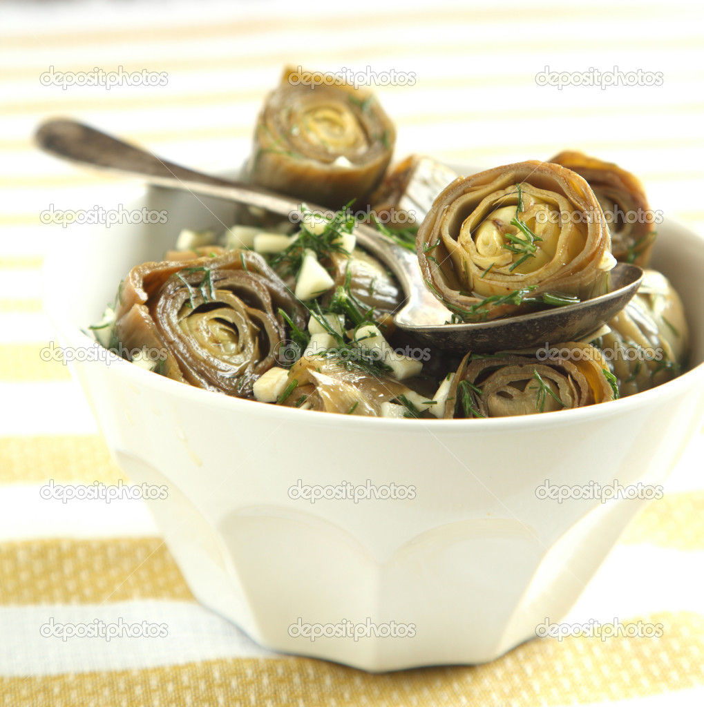 Marinated Artichokes in bowl — Stock Photo © Anjela30 #31425539