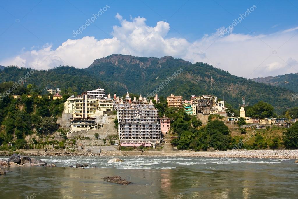 Yoga complex in Rishikesh, Uttaranchal, India — Stock Photo ...