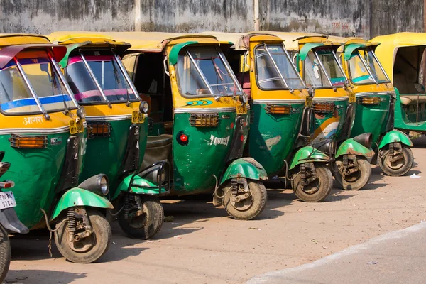 Auto rickshaw Stock Photos, Royalty Free Auto rickshaw Images ...