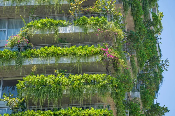 Green buildings Stock Photos, Royalty Free Green buildings Images ...