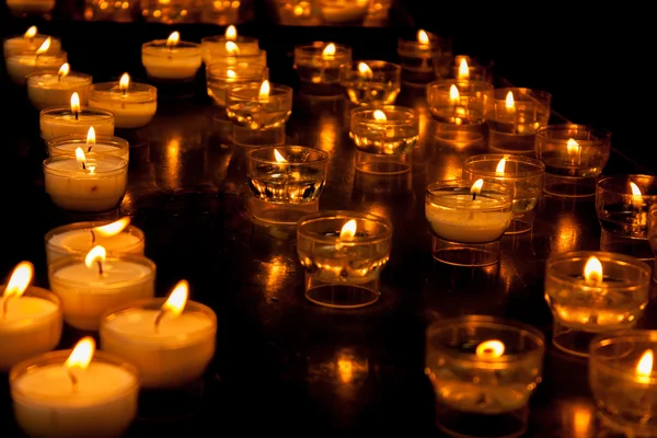 Candlelight memorial service Stock Photos, Royalty Free Candlelight ...