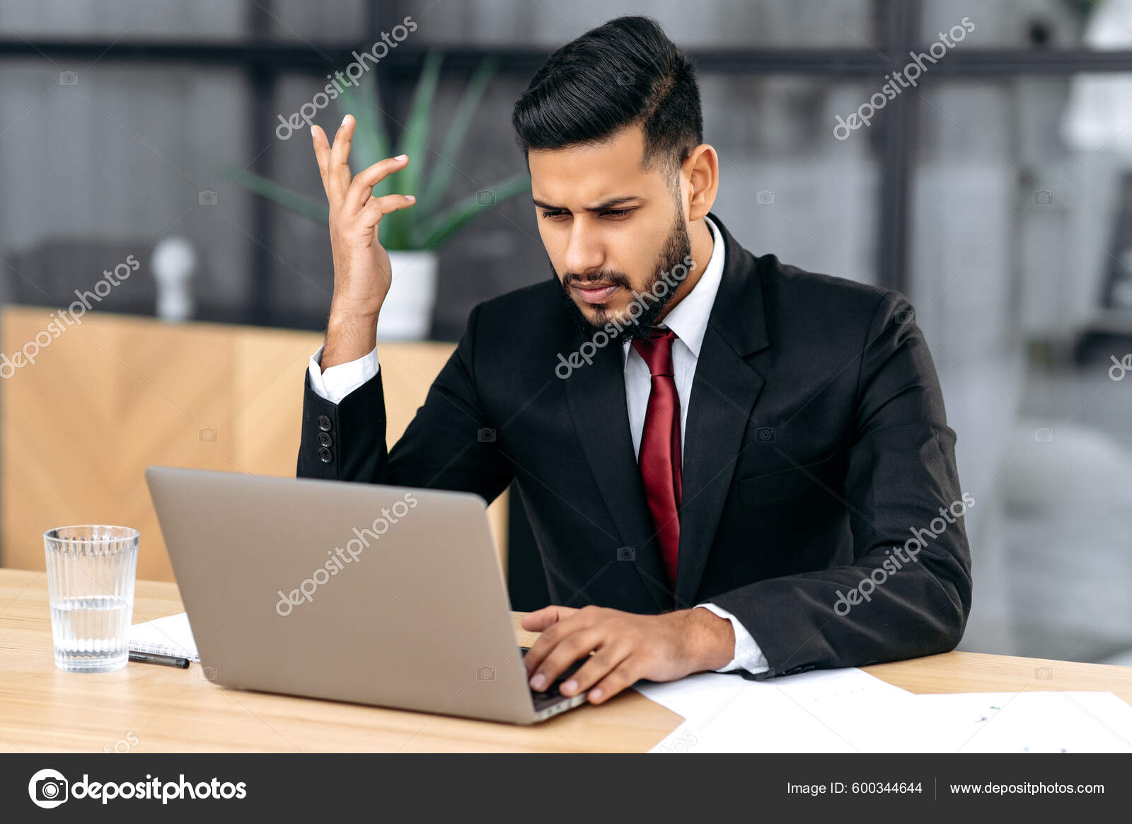 Disappointment Facial Expression Confused Puzzled Indian Arabian Young ...