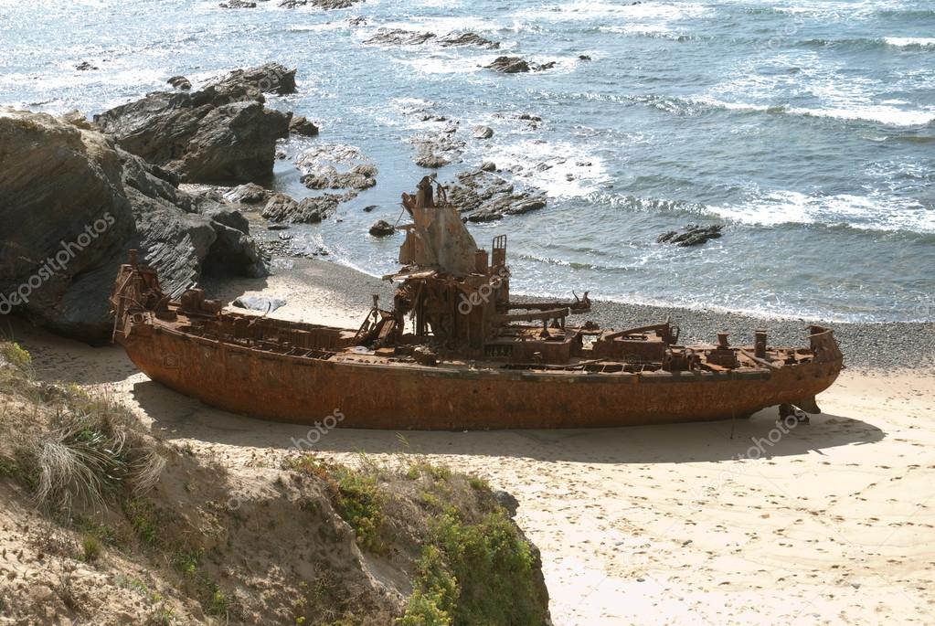 Old rusty boat Stock Photo by ©jmavicente 12363641