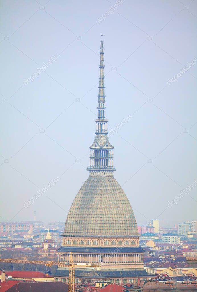 Topo Antonelliana Cúpula símbolo de Turín. Edificio emblemático en ...