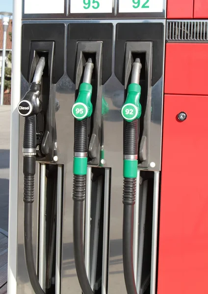 Po to passpular nbbbn b fueling images libres de droit, photos de Po to ...