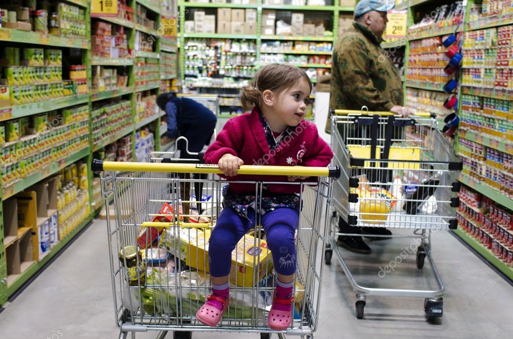 PAK'nSAVE Supermarket – Stock Editorial Photo © lucidwaters #30702505