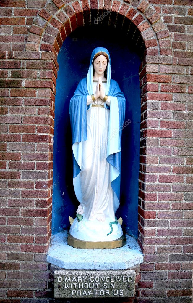 Statue of the blessed virgin Mary – Stock Editorial Photo © zhukovsky ...