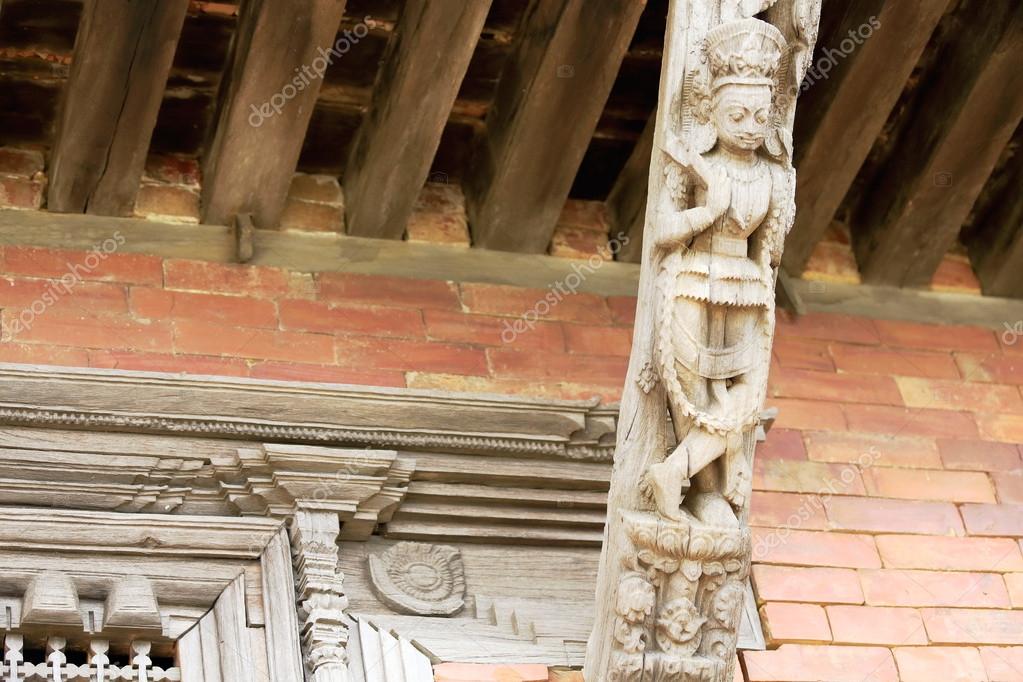Wooden roof strut. Gorkha Durbar-Nepal. 0419 — Stock Photo © rweisswald ...