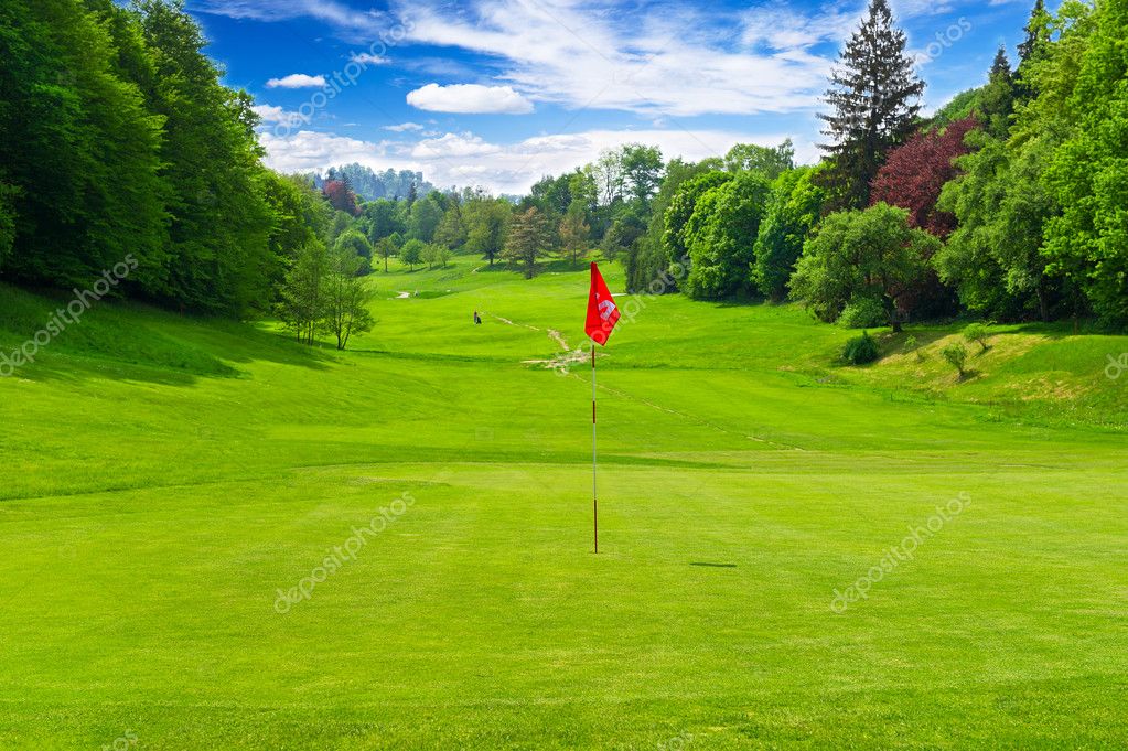 terrain de golf. européenne du paysage — Photographie LiliGraphie ...