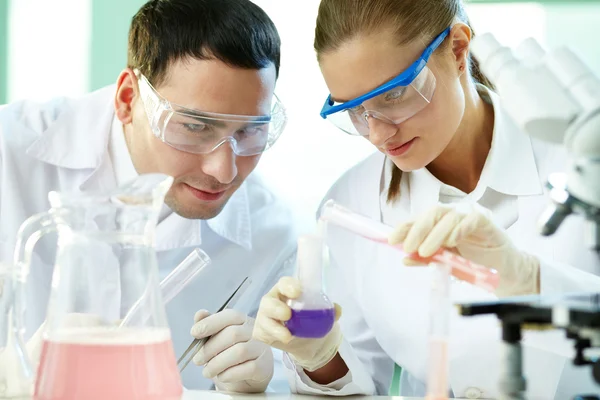 Chemical reaction Stock Photos, Royalty Free Chemical reaction Images ...