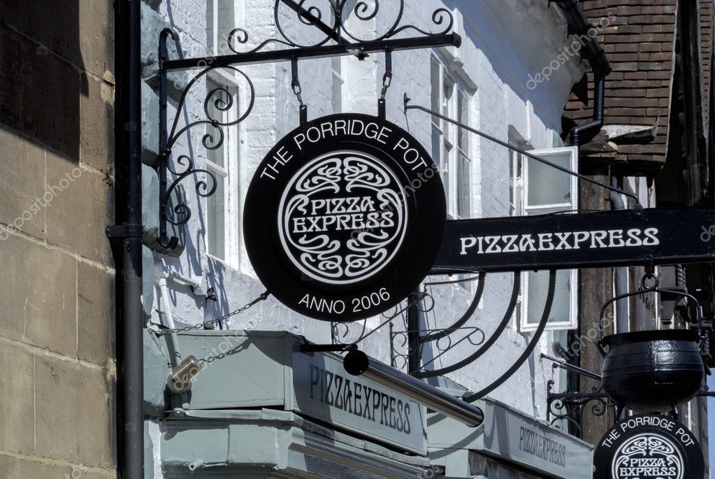 Pizza express – Stock Editorial Photo © davidmartyn #23694045