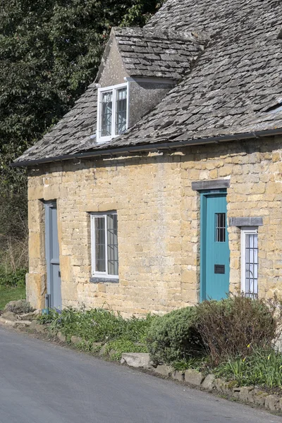 Limestone cottage bibury cotswalds uk — Stock Photo © donsimon #9407607
