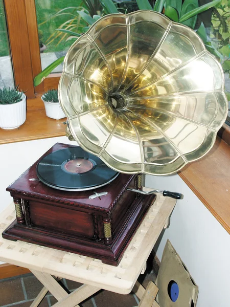 Modern gramophone Stock Photos, Royalty Free Modern gramophone Images ...