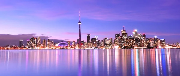 Toronto Canada skyline Stock Photo by ©surangastock 39249495