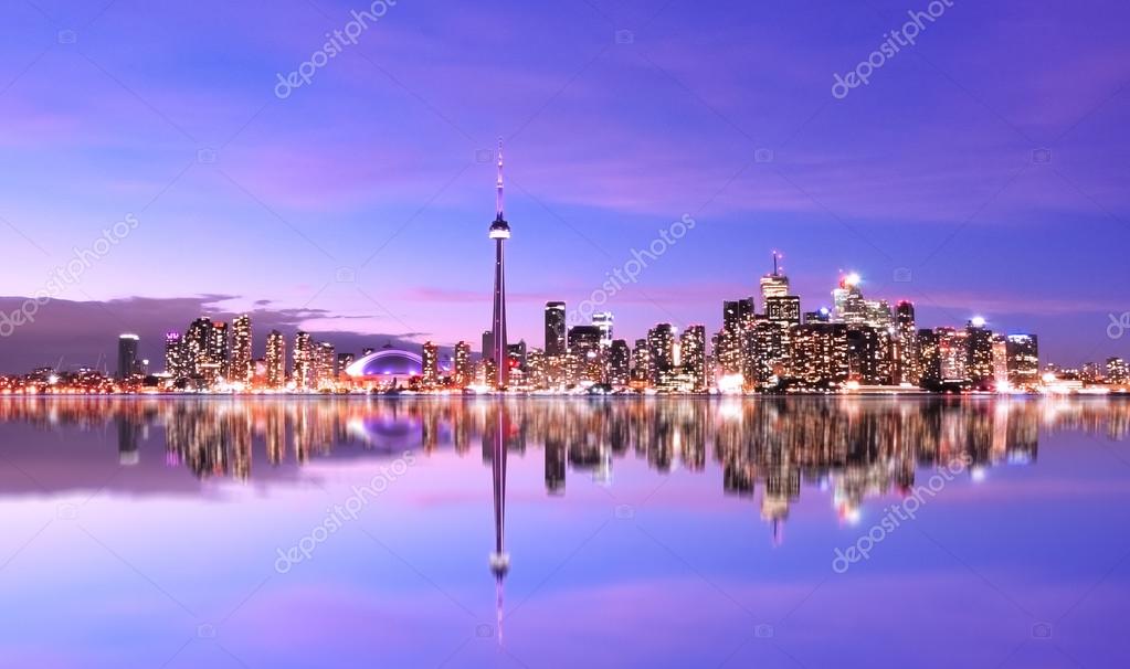 Toronto Canada skyline Stock Photo by ©surangastock 39249495
