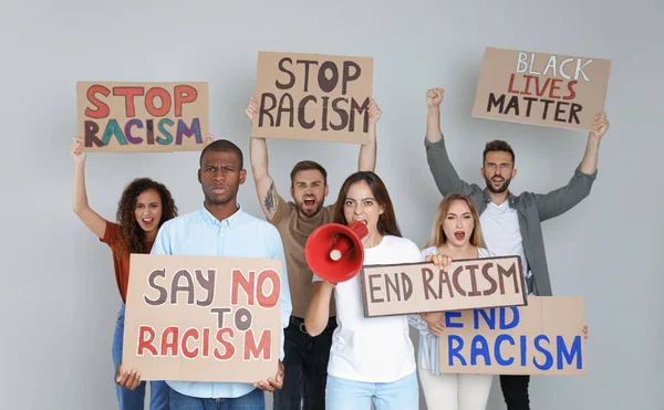 Lutte contre le racisme images libres de droit, photos de Lutte contre ...