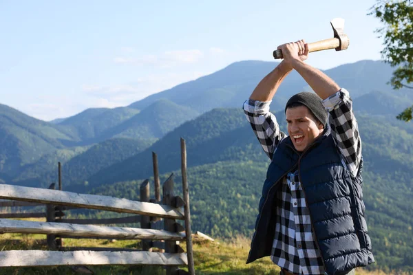 Swinging axe Stock Photos, Royalty Free Swinging axe Images | Depositphotos