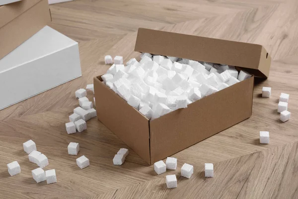 Styrofoam packaging Stok Foto, Styrofoam packaging Gambar Bebas Royalti ...
