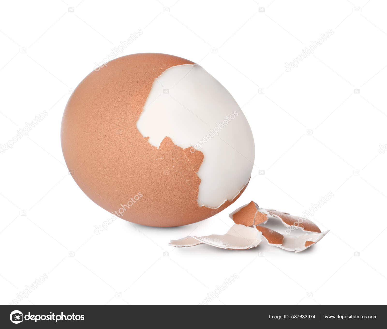 Fresh Boiled Egg Shell White Background — Stock Photo © NewAfrica ...