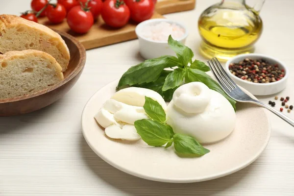 Mozzarella e basilico Stock Photos, Royalty Free Mozzarella e basilico ...