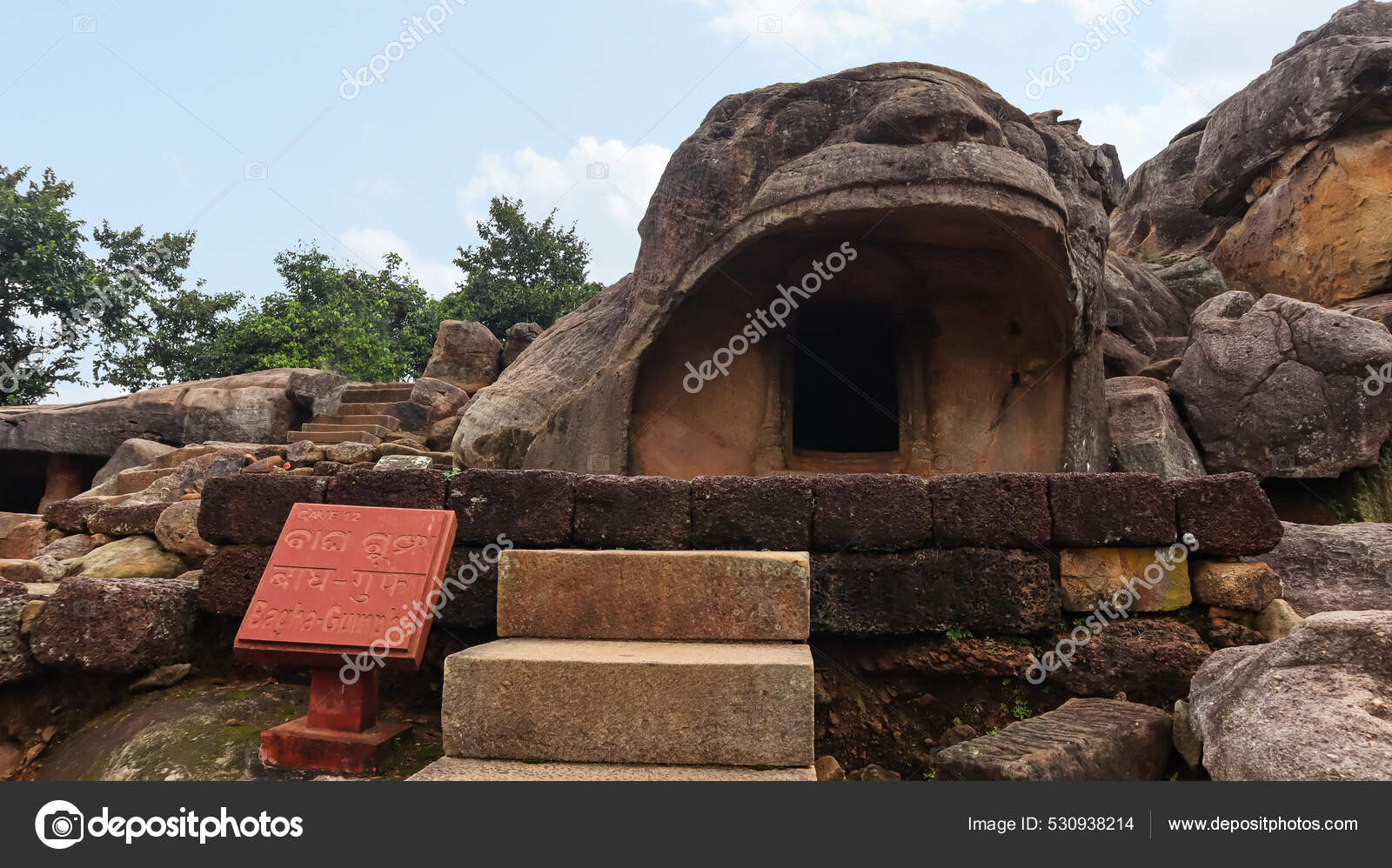 Cueva Vyaghra Gumpha Bagha Gumpha Cuevas Udaygiri Bhubaneswar Odisha ...