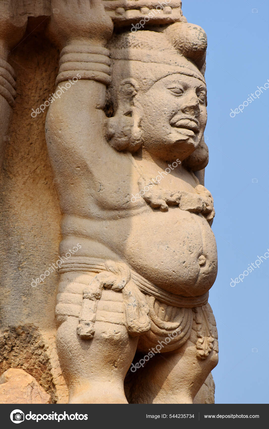 Stupa West Gateway Capiteles Pilares Que Muestran Primer Plano Los — Foto de stock #544235734 ...