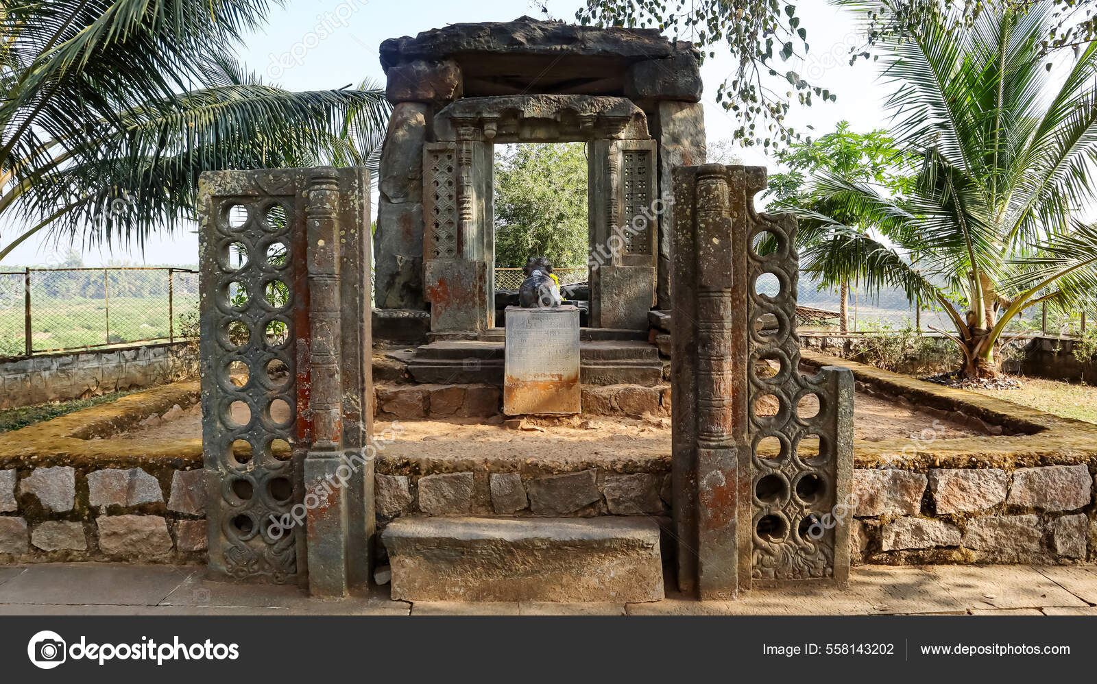Open Lord Shiva Temple Kudli Shivamoga Karnataka India Stock Photo by ...