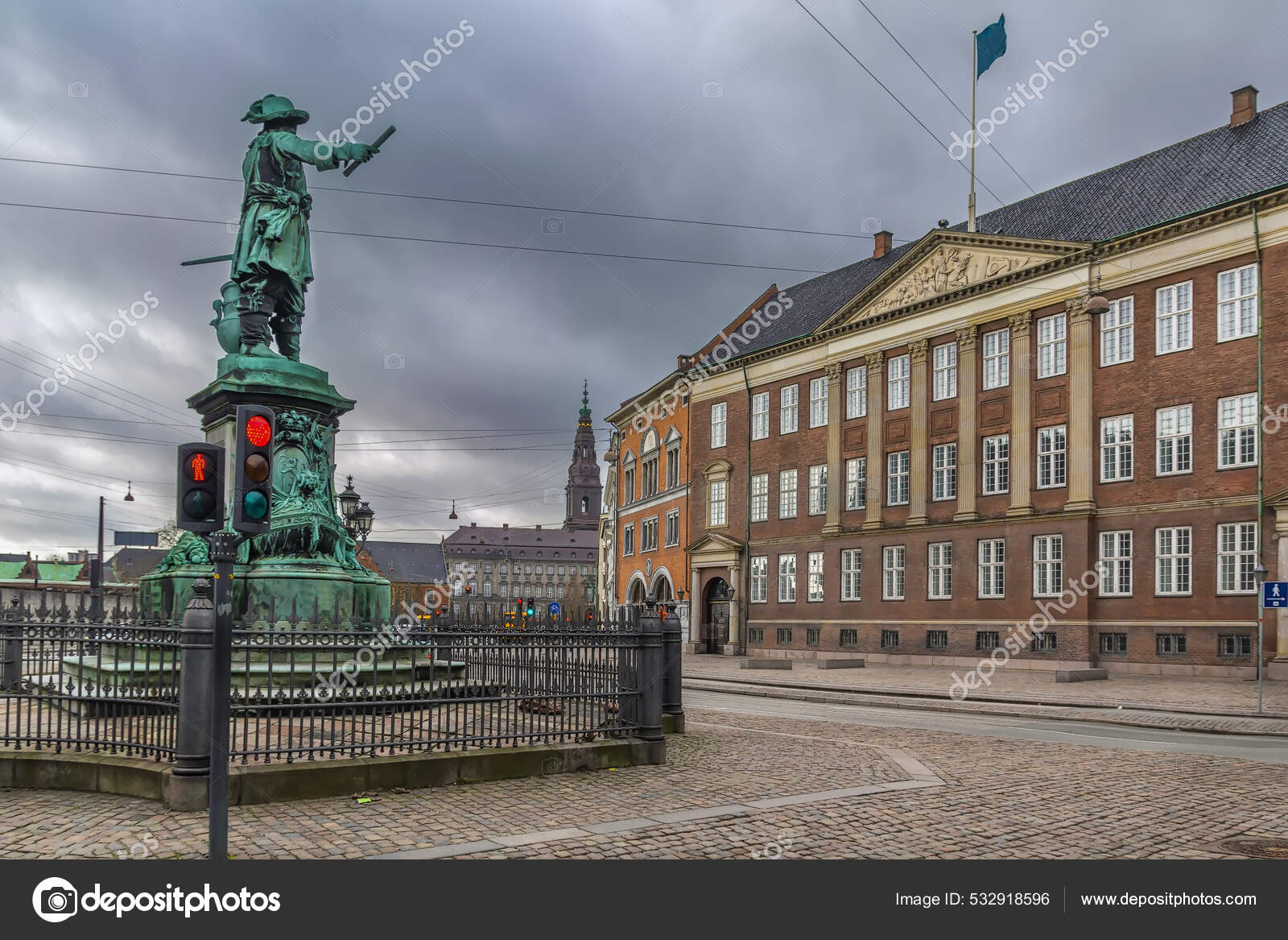Statue Danish Admiral Niels Juel Copenhagen Denmark – Stock Editorial Photo © borisb17 #532918596