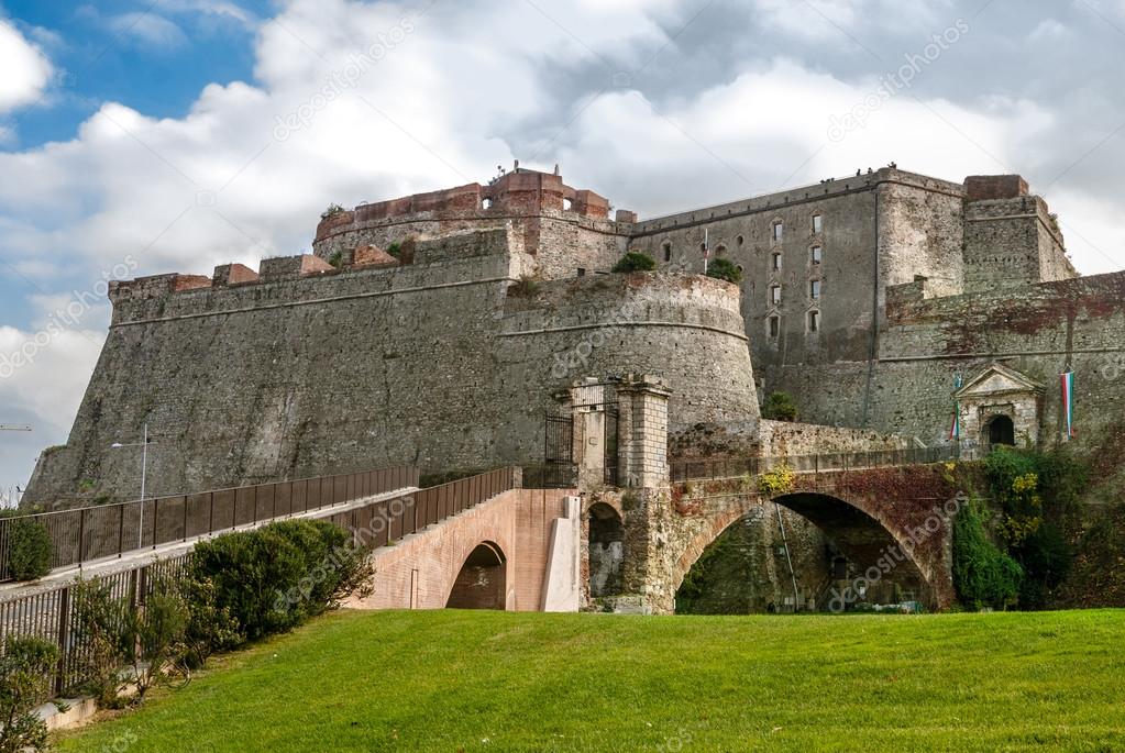 Fortezza del Priamar, Savona, Italy — Stock Photo © blunker #36217283