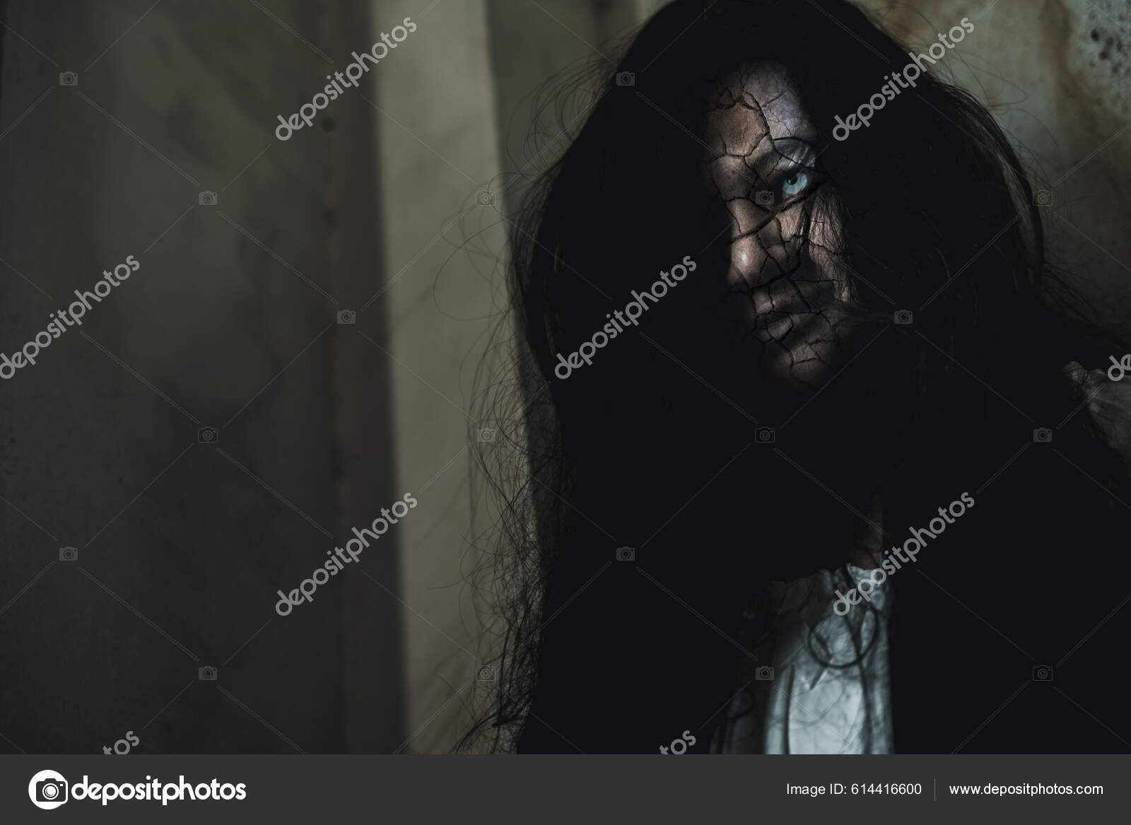 Scary Ghost Woman Close Face Asian Woman Ghost Zombie Horror — Stock ...