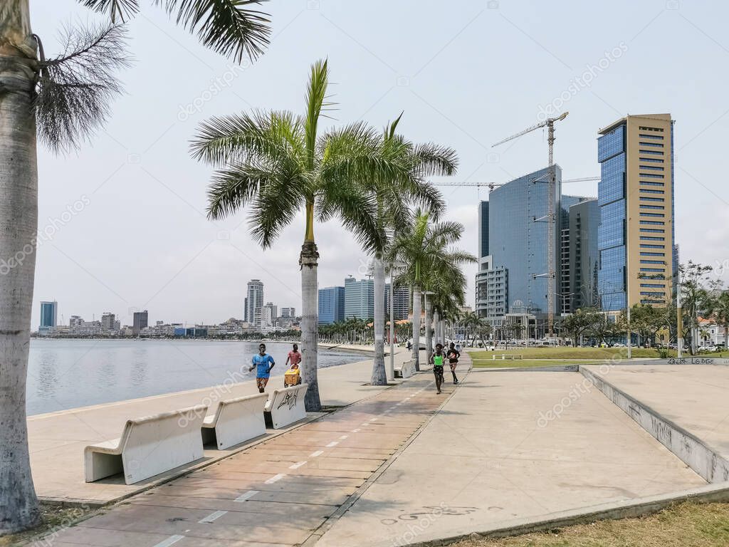 Luanda Angola - 09 17 2022: Vista panorámica de la bahía de Luanda y ...