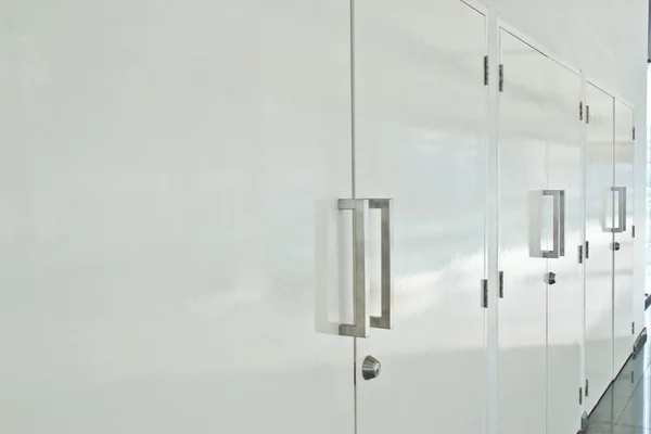 Overhead lockers Stock Photos, Royalty Free Overhead lockers Images ...