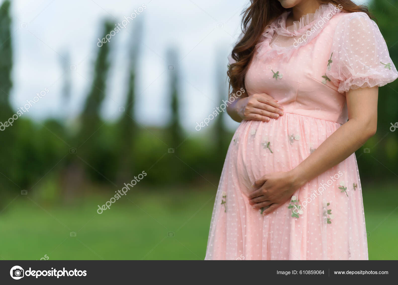 Close Belly Pregnant Woman — Stock Photo © geargodz #610859064
