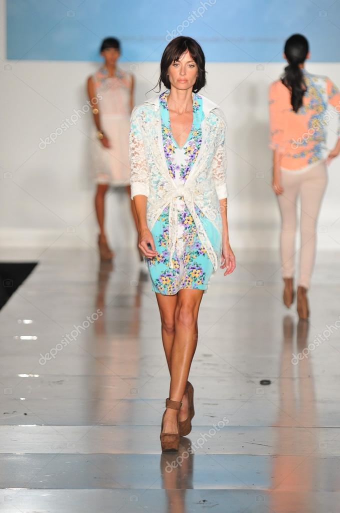 LOS ANGELES - OCTOBER 16: Model walks runway at the All Aboard ...